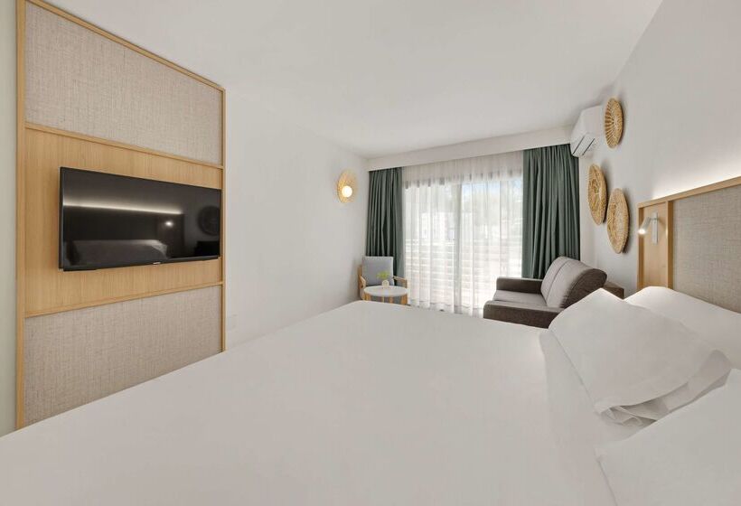 Hôtel Occidental Cala Vinas - マガルフ