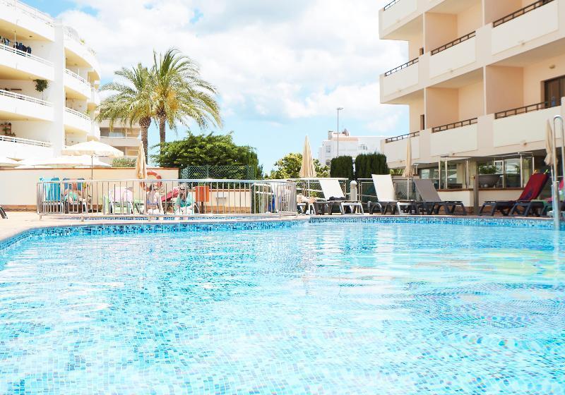 Invisa Hotel La Cala - Santa Eulària des Riu