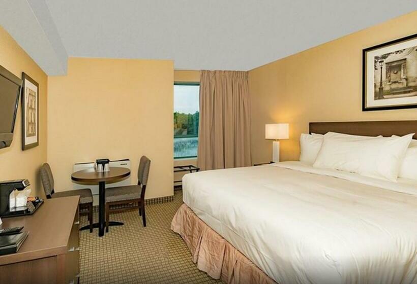 Hotel Days Inn By Wyndham Niagara Falls Lundys Lane, Niagara Falls: the ...