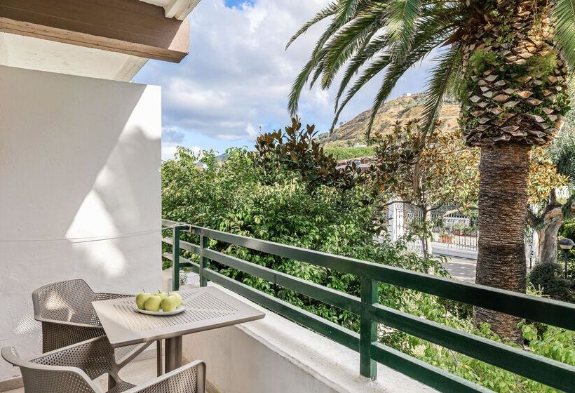 Hôtel Labranda Rocca Nettuno Tropea - Tropea