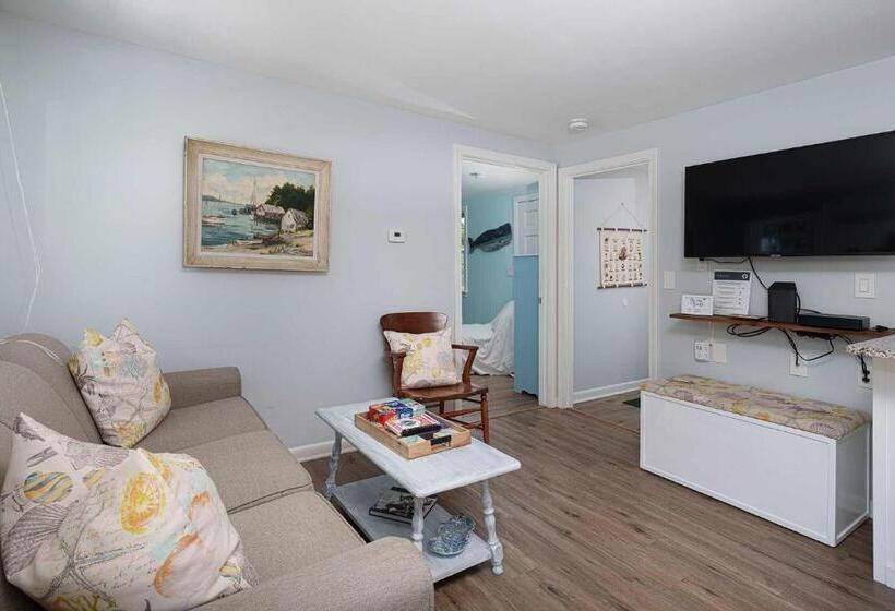 Hyannis, בית מלון כפרי Captain Gosnold Village: ההצעות הטובות עם Destinia