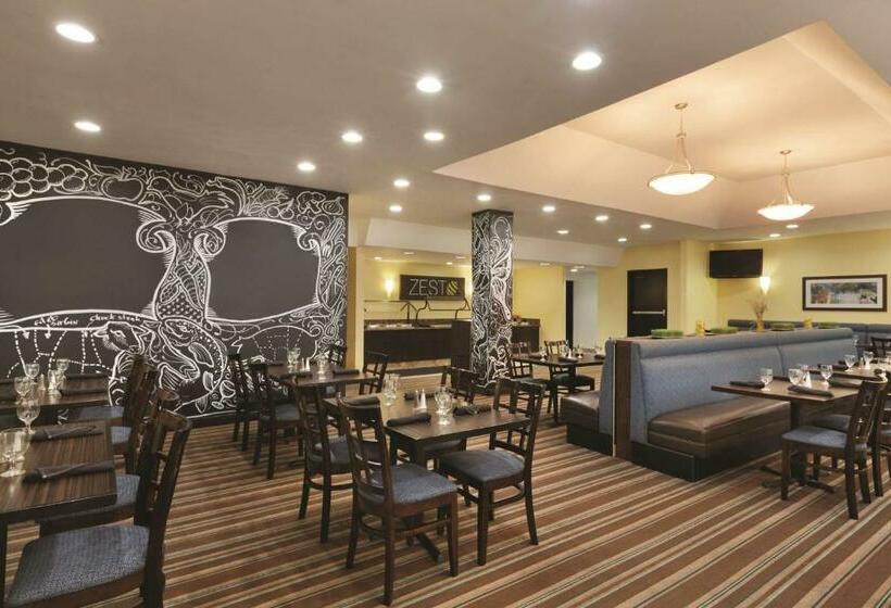 Radisson Hotel Fresno Conference Center en Fresno | Destinia