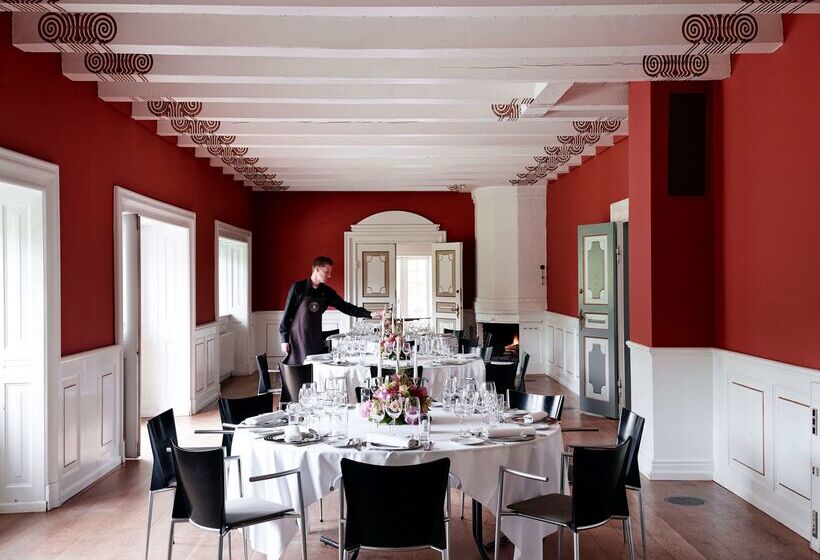 Hotel Comwell Borupgaard in Snekkersten, starting at £275 | Destinia