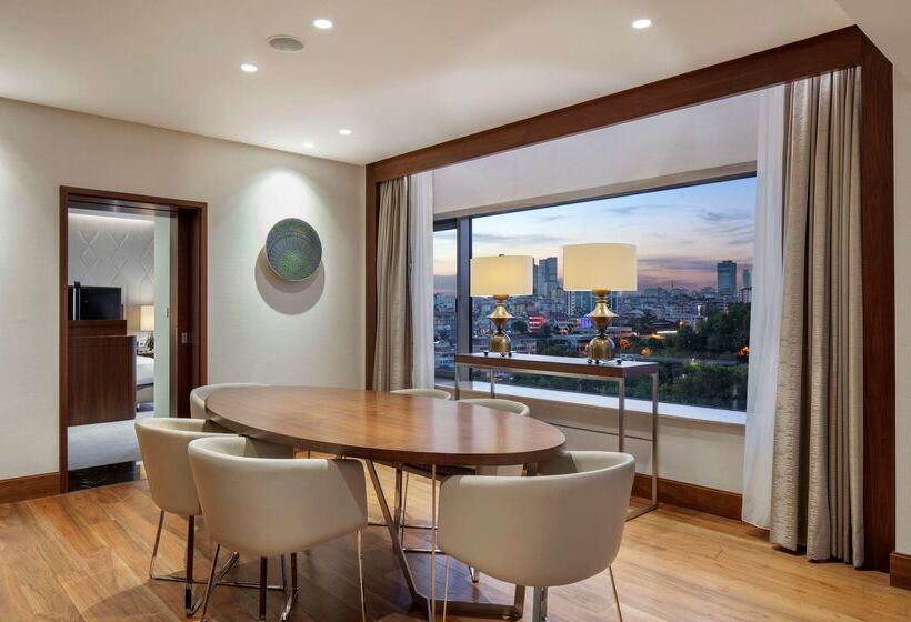 Hotel Conrad Istanbul Bosphorus en Estambul | Destinia