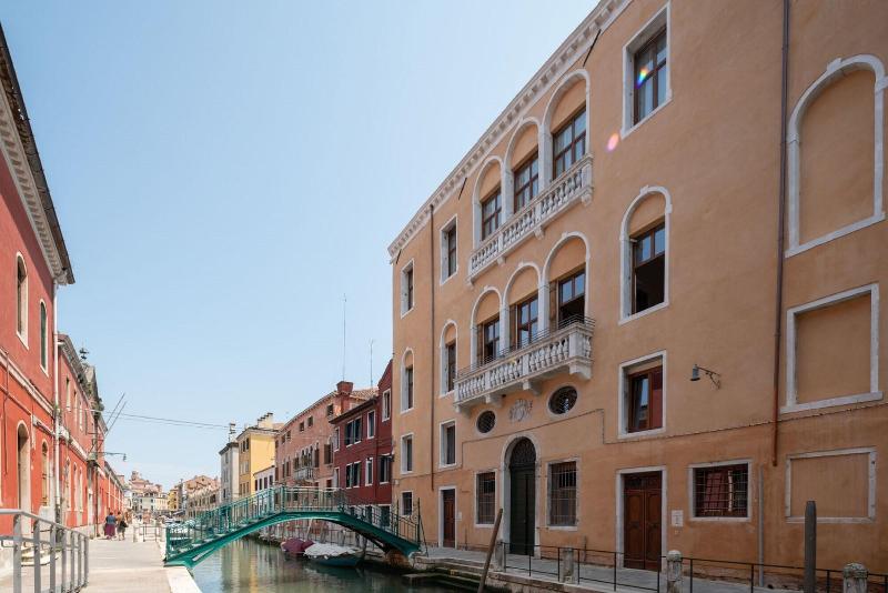 Hostal Palazzo Martinelli Dolfin - Benetke
