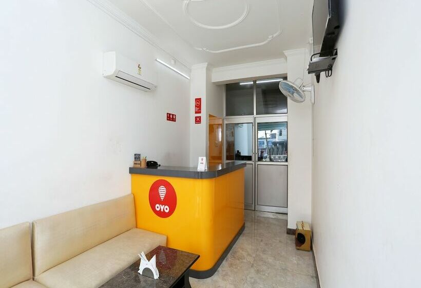 Ss Hotel By Oyo Rooms en Gorakhpur | Destinia