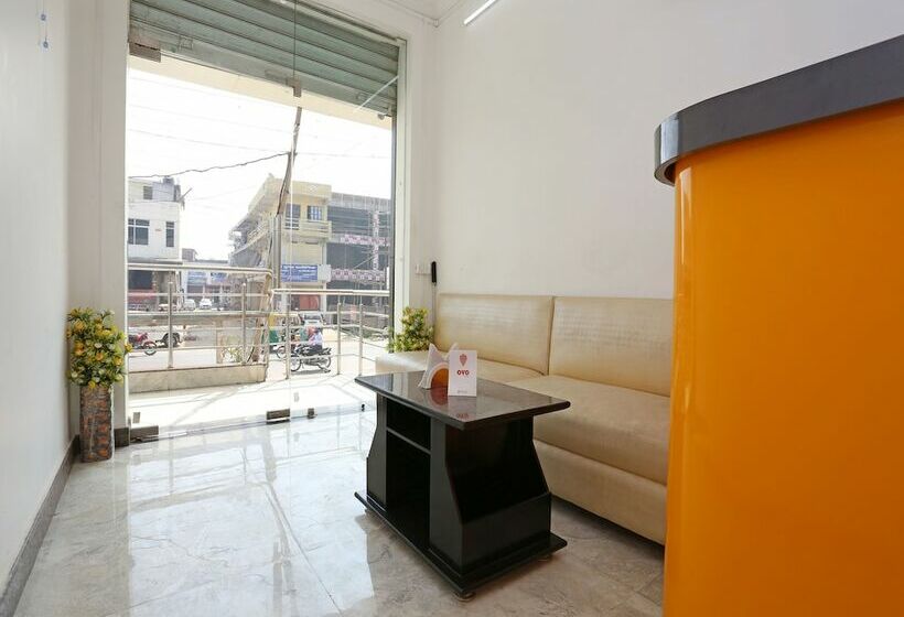 Ss Hotel By Oyo Rooms en Gorakhpur | Destinia