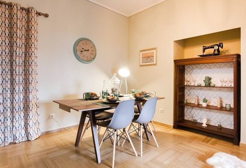 High Class Huge Central Apartment en Atenas | Destinia