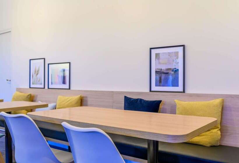 Comfort Hotel Amiens Nord - Somme