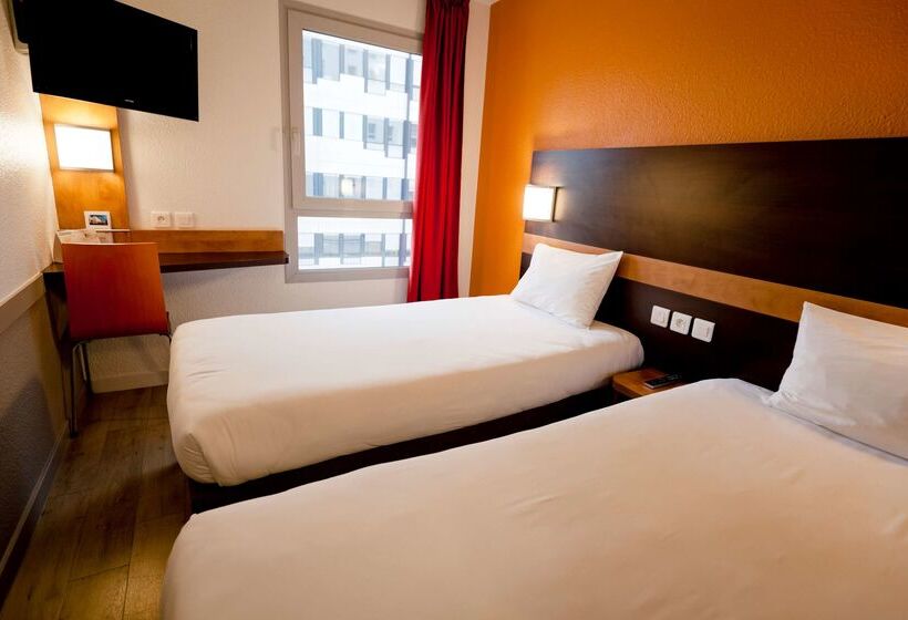 Hotel Premiere Classe Lyon Centre Gare Part Dieu - Lyon