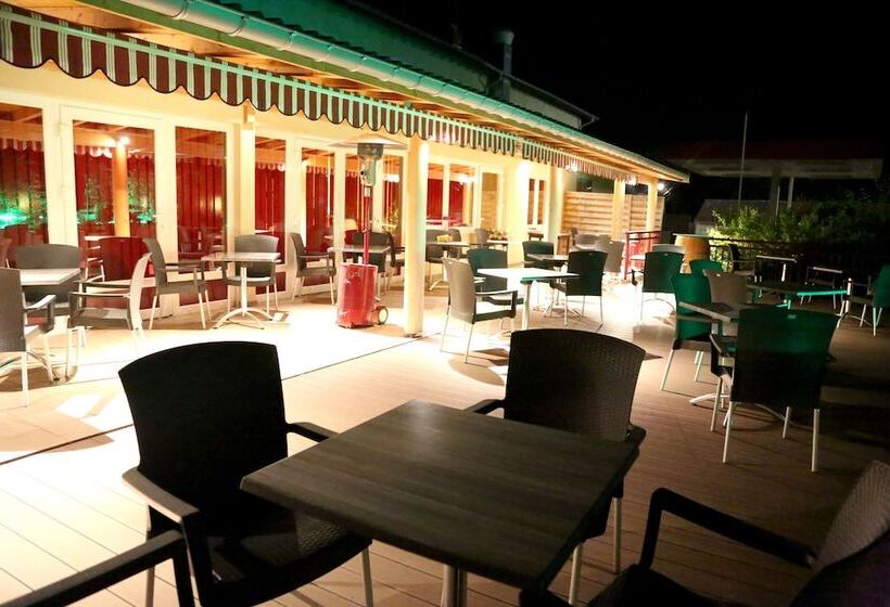 Hôtel Relais Vosgien Hôtel Restaurant La Table De Sophia - Vosges