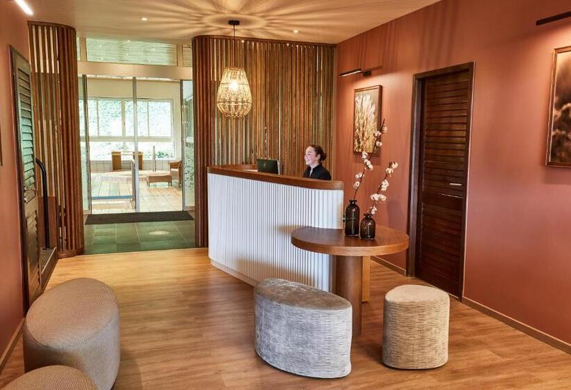 Hotel Ermitage - Évian-les-Bains