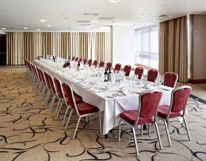 Mercure Cardiff Holland House Hotel & Spa - Cardiff