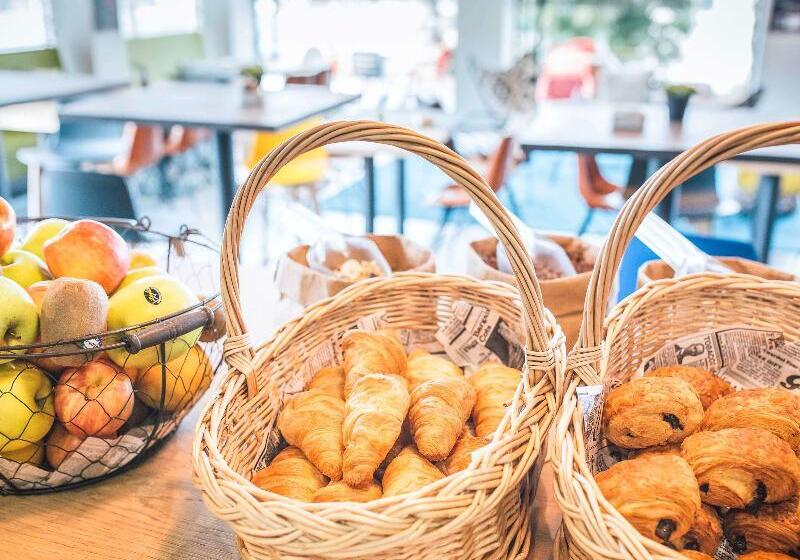 Hotel Ibis Valencia Bonaire Aeropuerto en Aldaia | Destinia