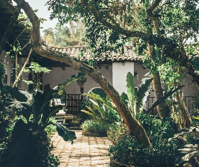 Hotel Hacienda Baza en Tibaná | Destinia