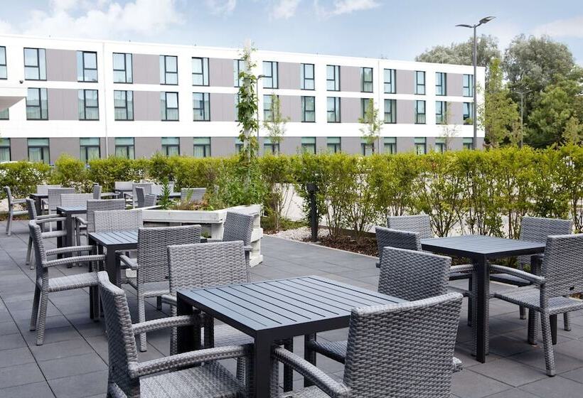 Hotel Hampton By Hilton Munich Airport South - Freising