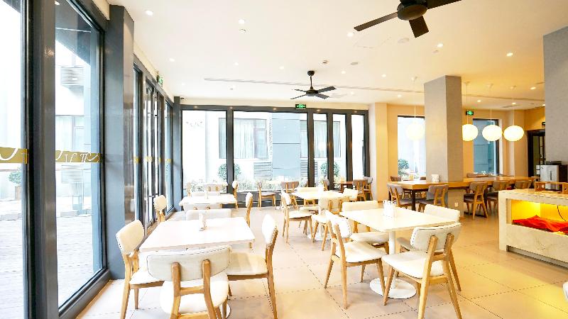 Ji Hotel Shanghai Oriental Pearl Tower ב- שאנגחאי החל מ-34 US$