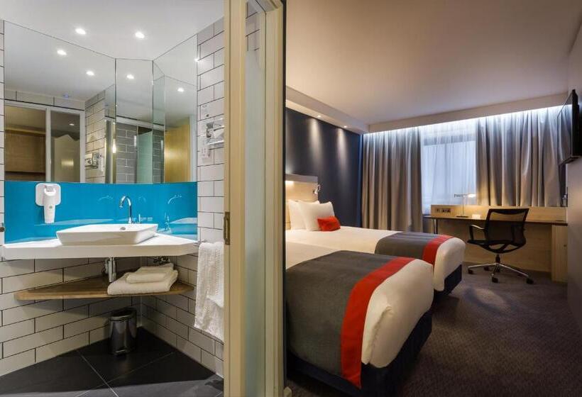 Hotel Holiday Inn Express London Watford Junction en Watford | Destinia