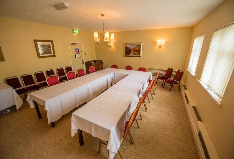 Hotel The Twelve Knights, Port Talbot: le migliori offerte con Destinia