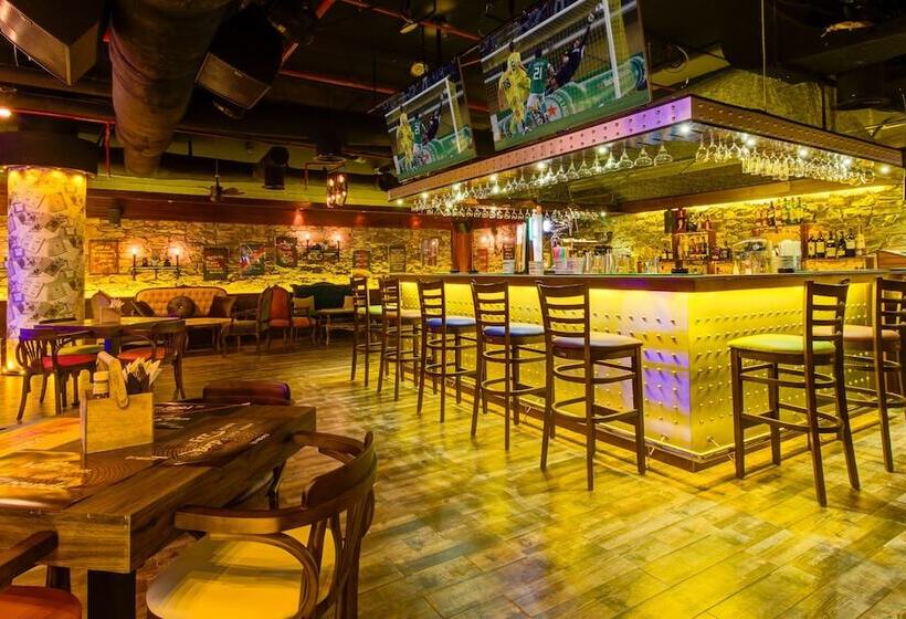 Hotel Mercure Gold Al Mina Road Dubai em Dubai desde 25 €| Destinia