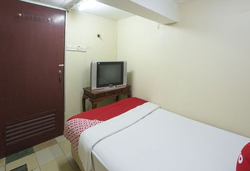 Spot On 90137 Casavilla Hotel Pudu - Kuala Lumpur