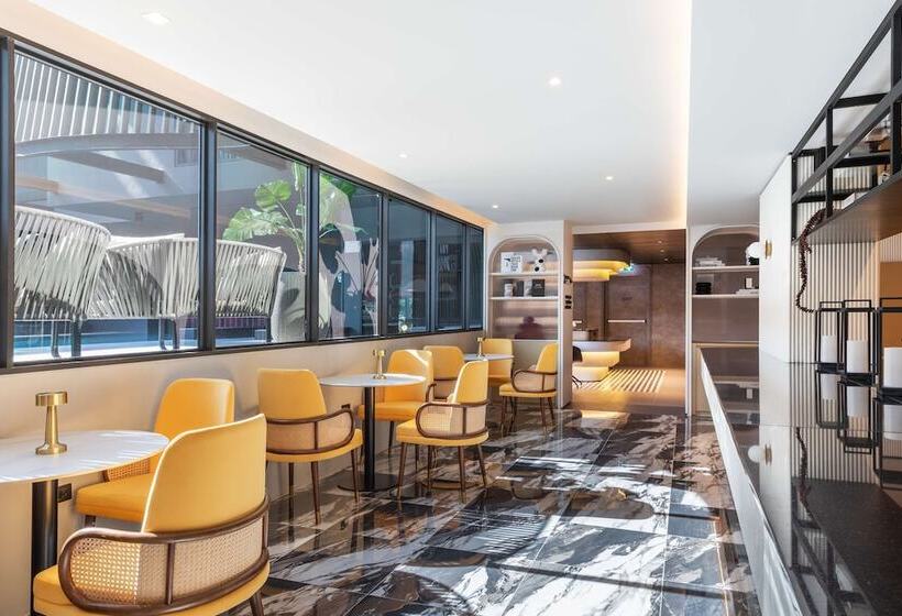 בית מלון כפרי Roseate Ratchada ב- בנגקוק החל מ-27 US$