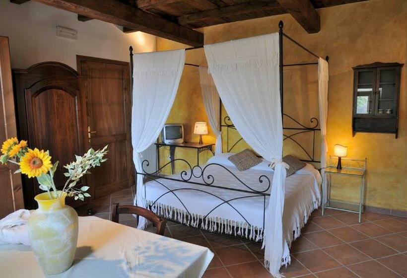 Sellano, בית מלון כפרי Il Castello Del Sole: ההצעות הטובות עם Destinia