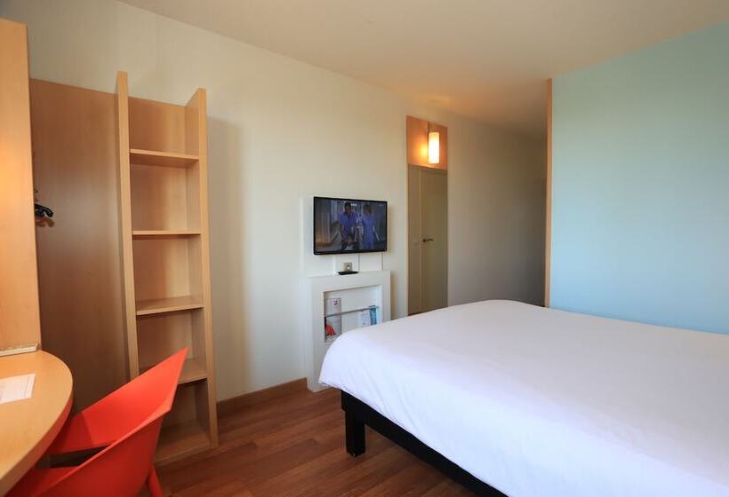 Hotel Ibis Aurillac - Aurillac