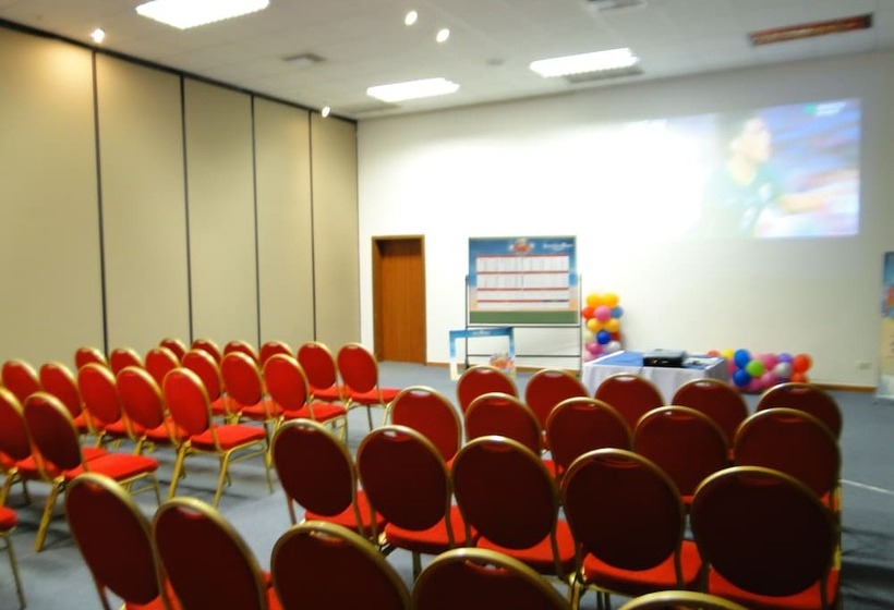 Resort Royal Decameron Mompiche All Inclusive en Esmeraldas | Destinia