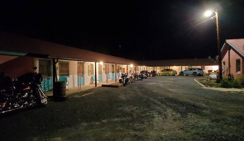 Motel Hikers Cimarron Inn & Rv Park en Cimarron | Destinia