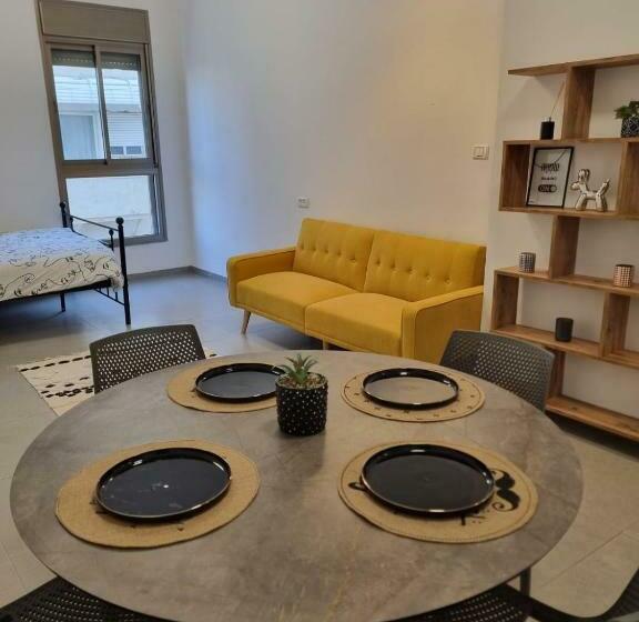 Luxury 2 Room Suite In The Center Of Downtown Haifa, Haifa: les millors ...