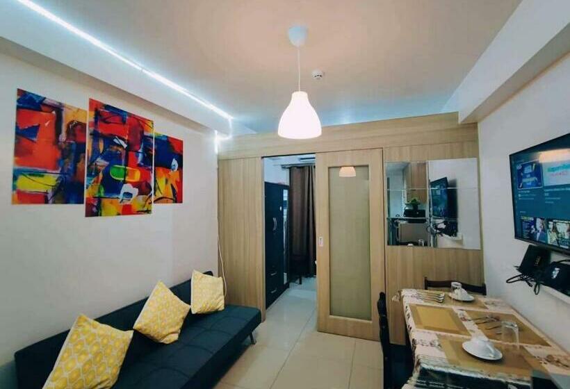 Palm Spring Staycation Services en Pasay | Destinia