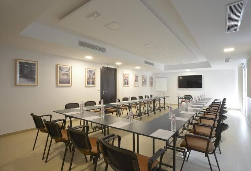 Maia Hotel Suites - Tunis