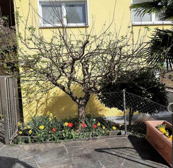 Il Nido, Cugnasco: the best offers with Destinia