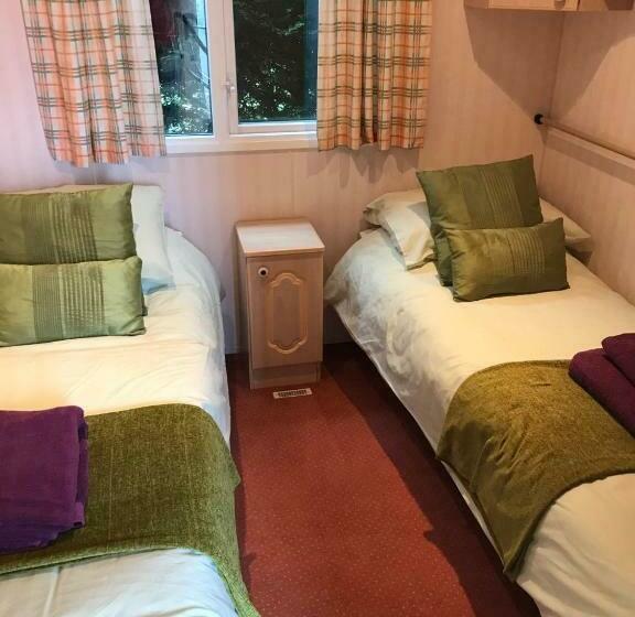 The Fox Inn, Roxby, Static Caravan, スカボロー: Destiniaでお得な割安購入