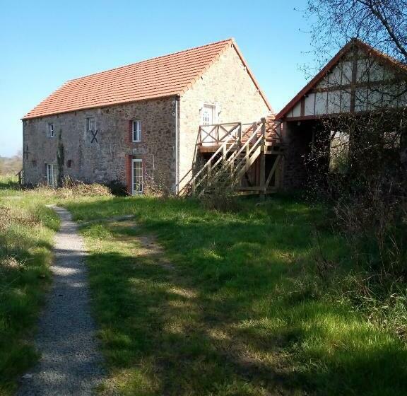 Bed and Breakfast Le Chevalier Des Marettes en Airel | Destinia