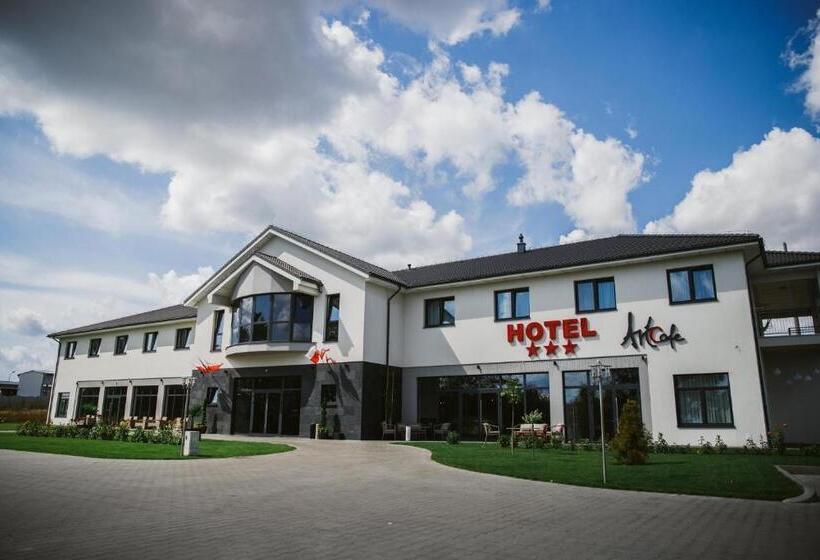 Hotel Art Cafe en Naklo nad Notecia - Destinia
