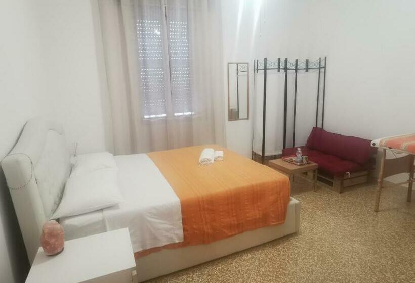 Bed and Breakfast Camera Vicino All Aeroporto en Bolonia | Destinia Bed and Breakfast Camera Vicino All Aeroporto en Bolonia | Destinia