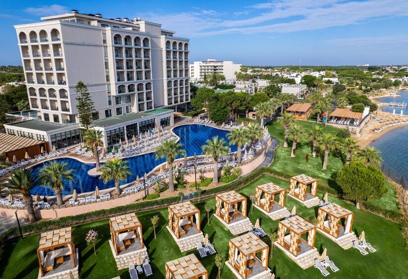 2.503 ₺ fiyatından itibaren Didim şehrindeki Otel Asteria Zeus Didim ...