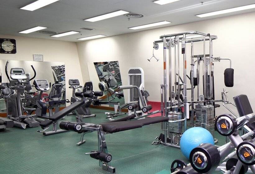 Holiday Inn Tabuk, an Ihg Hotel, hotel en Tabuk - Nautalia Viajes