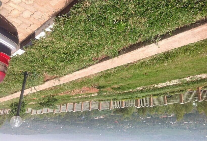 酒店 Akagera Resort And Country Club, Akagera National Park: 在Destinia的最优惠价格