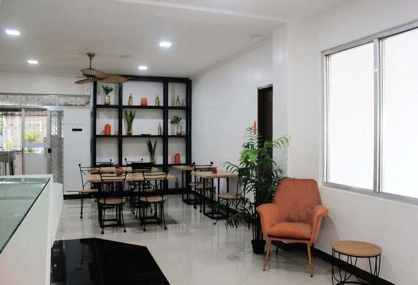 בית מלון כפרי Travelbee Capitol Inn ב- Cebu City החל מ-15 US$