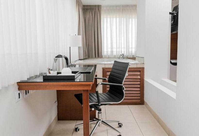Hôtel Costa Del Sol Wyndham Pucallpa - 普卡爾帕