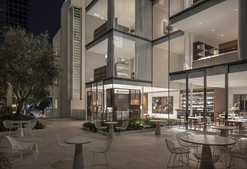 R48 Hotel And Garden ב- תל אביב-יפו החל מ-446 US$