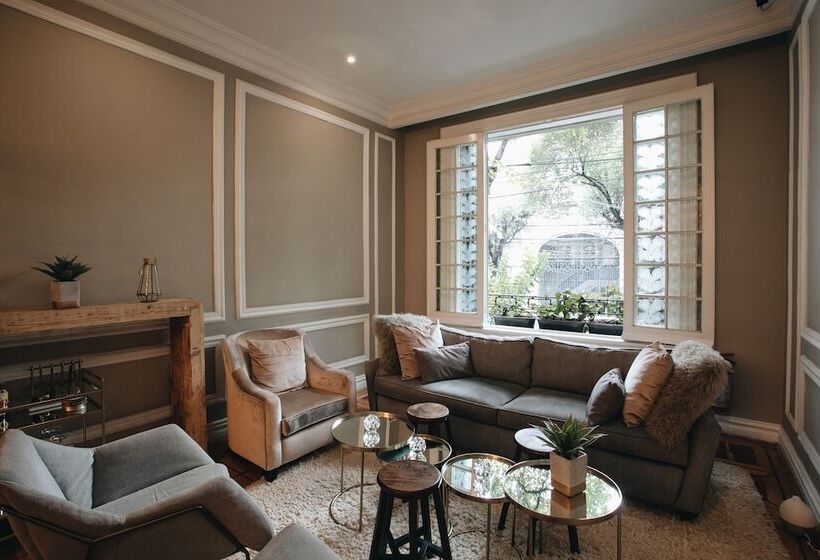 Hotel Nima Local House en Ciudad de México | Destinia