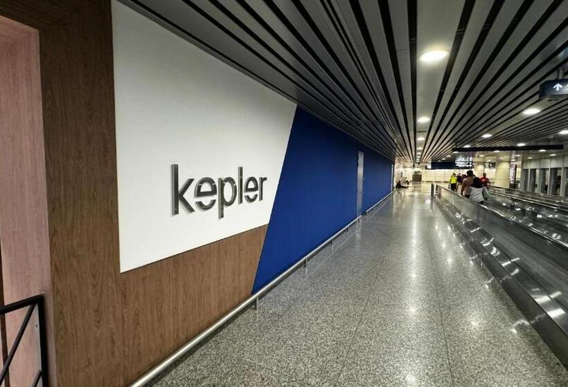 カプセルホテル Kepler Club Kuala Lumpur Airport Klia T1 Landside, セパン ...