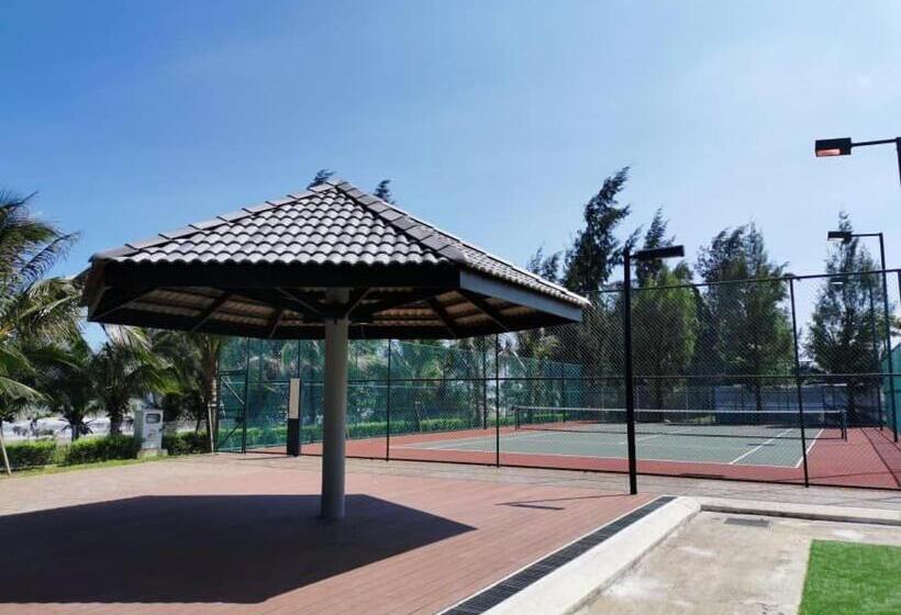 Hotel Puteh Timurbay Beachfront Private Suite Kuantan en Kampung Sungai ...