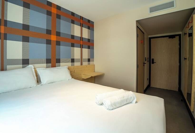 Easyhotel Marseille Euromed - Marseille