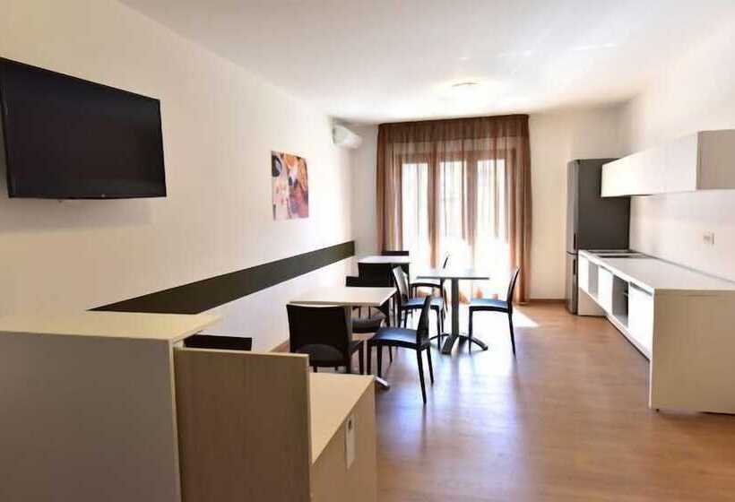 Bed & Breakfast Trip Room & Breakfast - Реджо-Калабрия