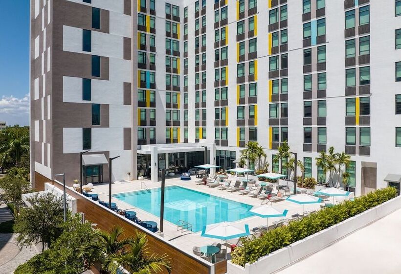 Hotel Aloft Miami Aventura - Sunny Isles Beach, FL